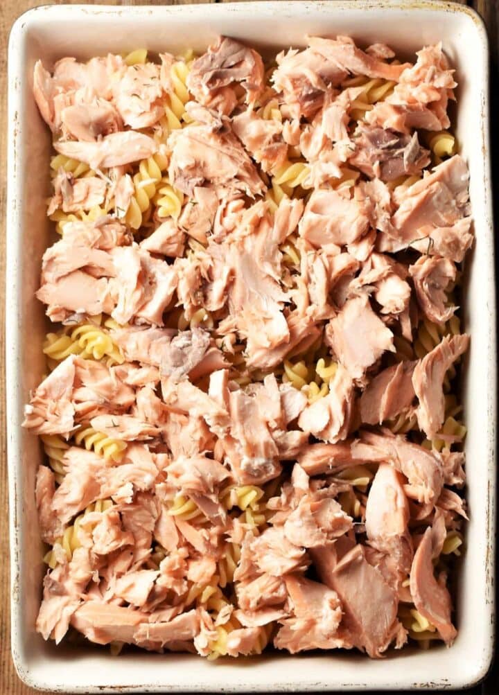 Creamy Salmon Pasta Bake (Healthy) - Everyday Healthy Recipes